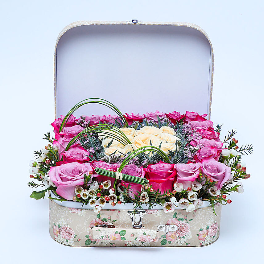 Online Blooming Box Combo Gift Delivery in UAE - FNP