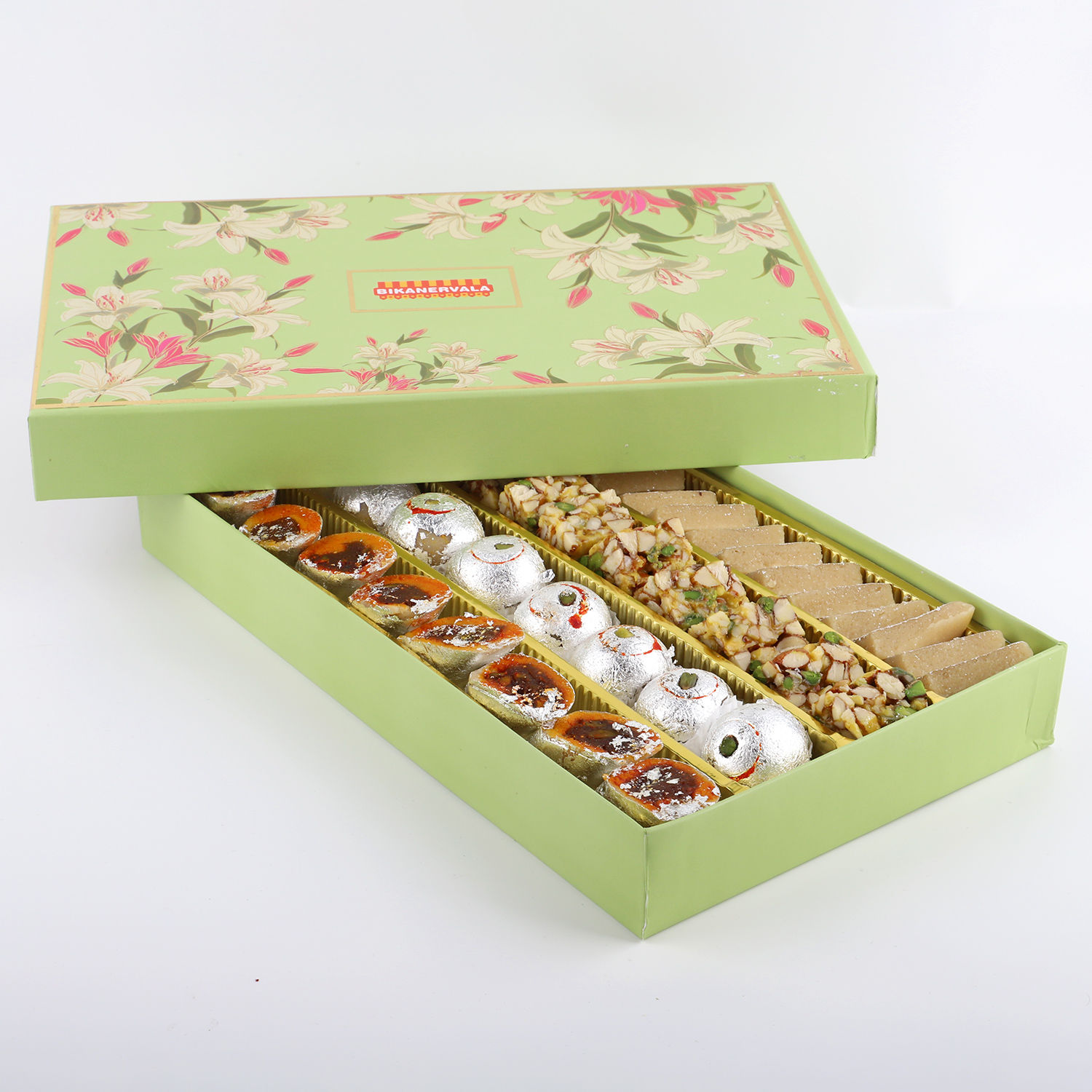 Online Kaju Dry Fruit Khoya Mix Sweet Gift Delivery in Qatar - FNP