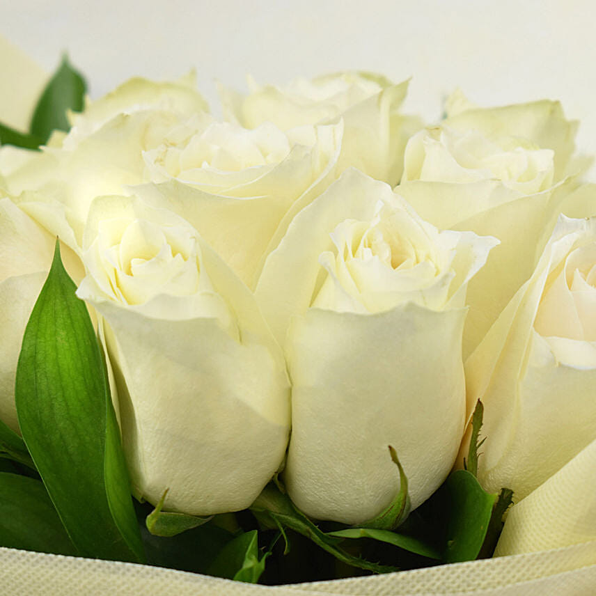 Online 18 Elegant White Roses In Bouqet Gift Delivery in Saudi-arabia - FNP