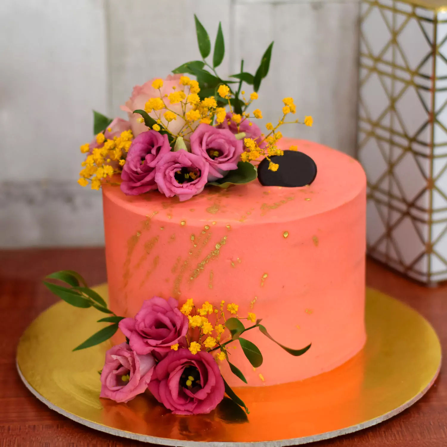 Online Flowerly Chocolate Cake 2 Kg Gift Delivery in Saudi-arabia - FNP